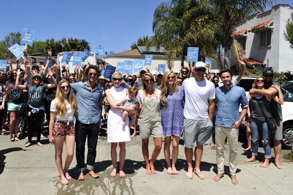 Celebrities go barefoot in support of TOMS “One Day Without Shoes ...